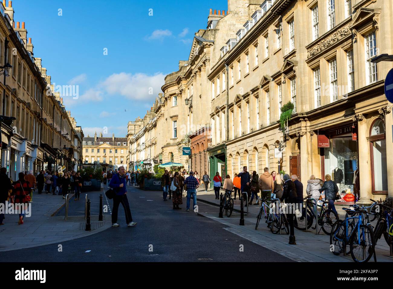 People shopping on Milsom Street, Bath, Somerset, UK Stock Photo - Alamy