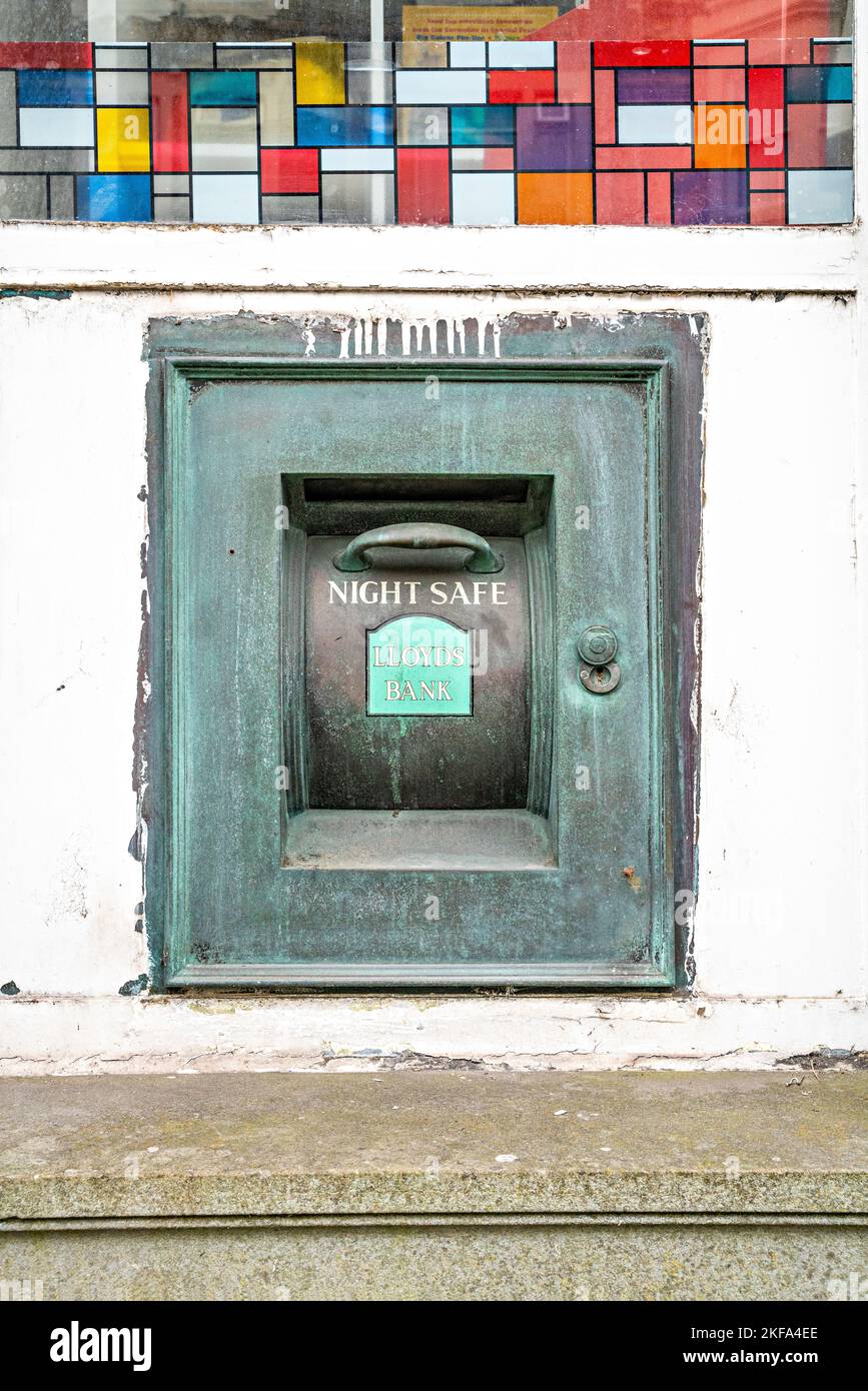 Bank building banking set hi-res stock photography and images - Alamy