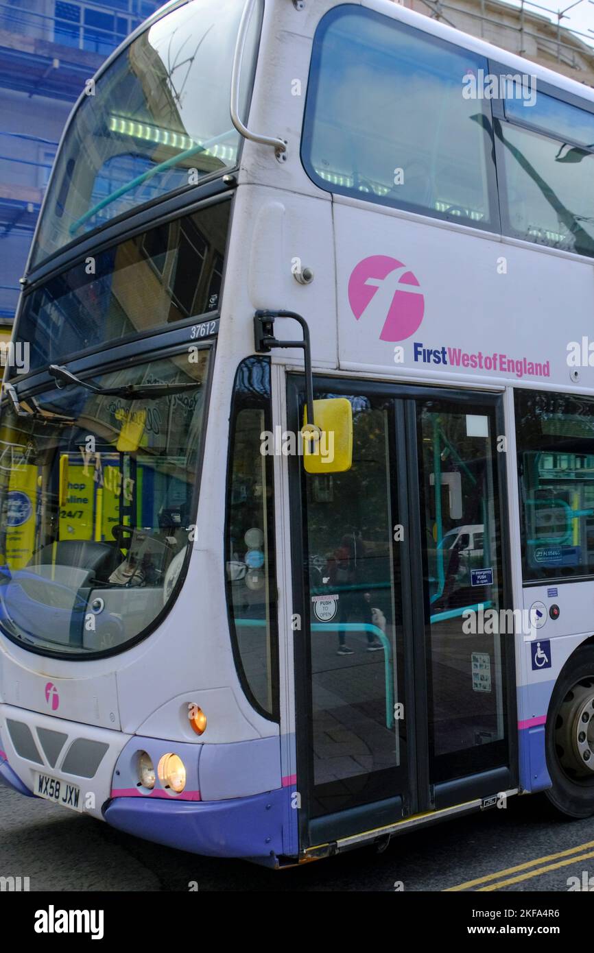 Bristol, UK. 17th Nov, 2022. The Bristol Clean Air Zone will be implemented on the 28th Nov ...