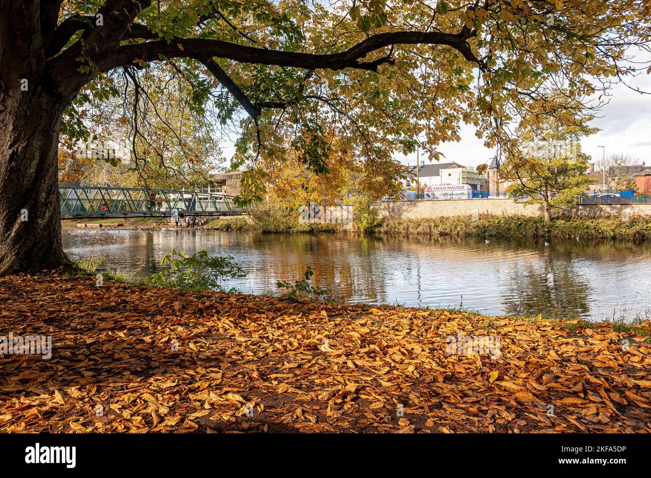 Footbridge river wansbeck hi-res stock photography and images - Alamy