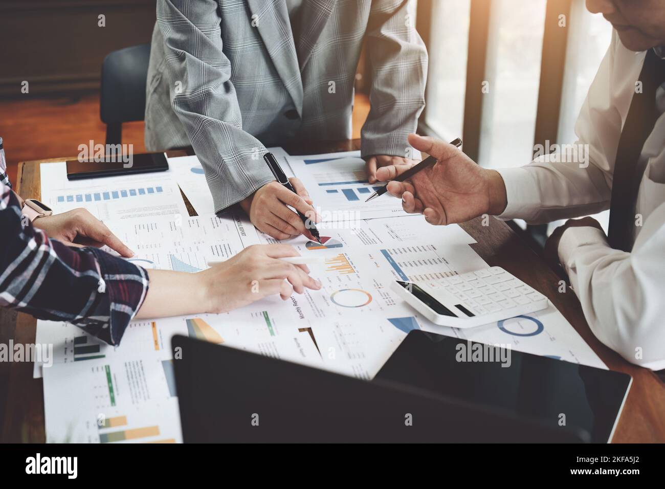 Partnership analysis hi-res stock photography and images - Alamy