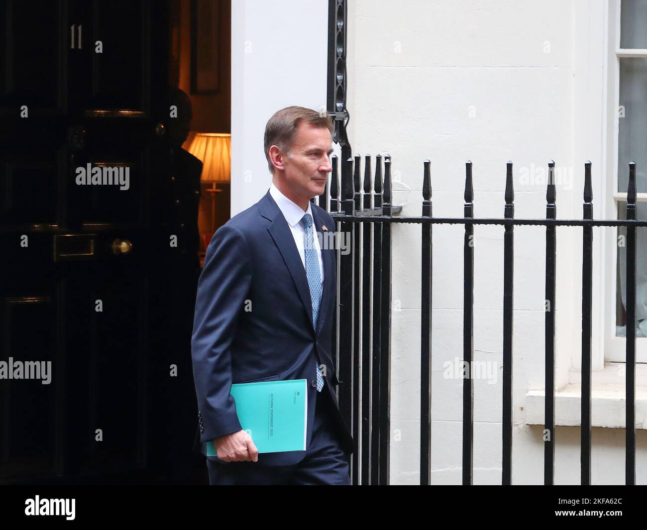 Jeremy hunt budget november 2022 hi-res stock photography and images ...