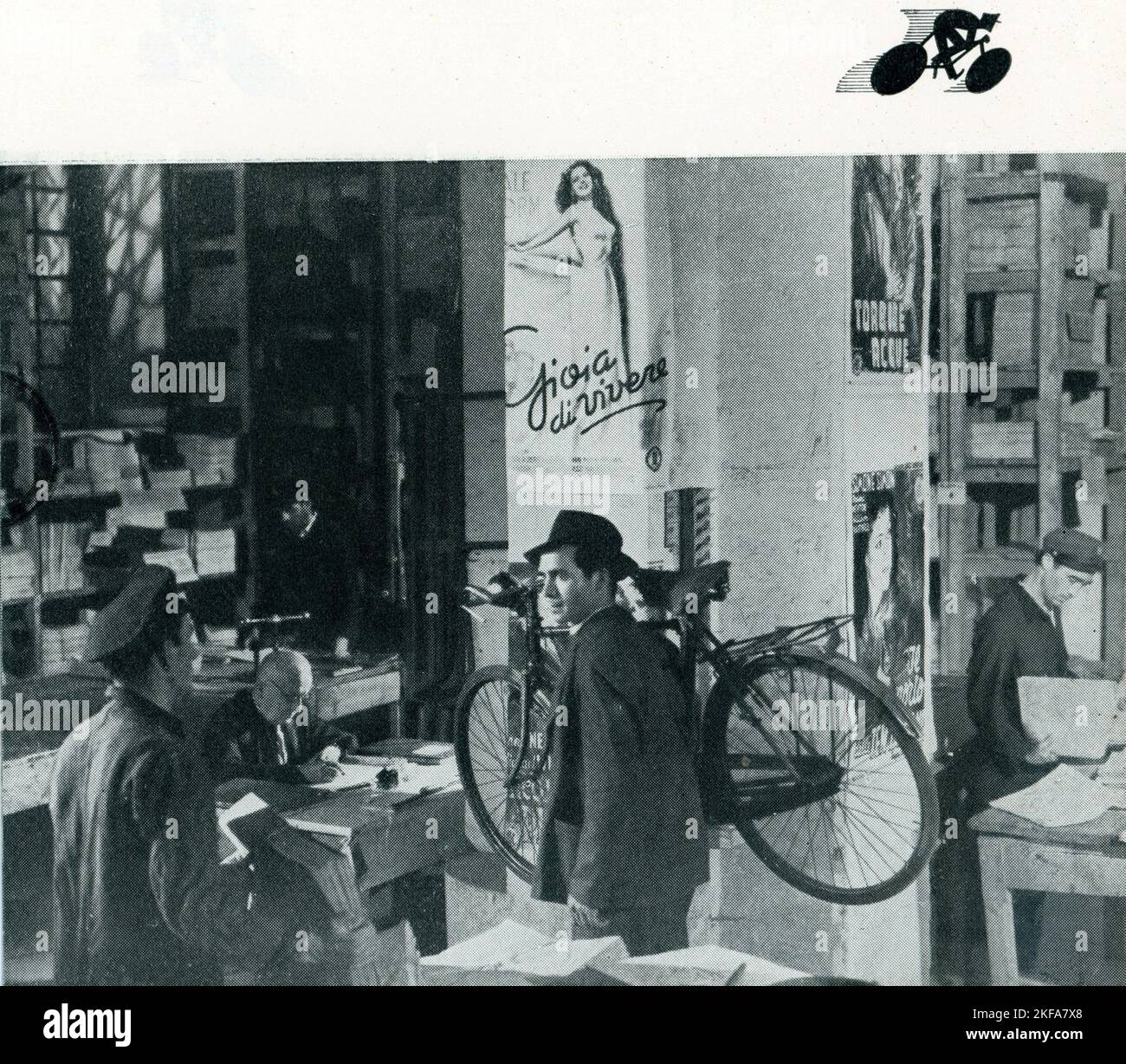 LAMBERTO MAGGIORANI in scene in Movie / Film Poster Exchange in BICYCLE ...