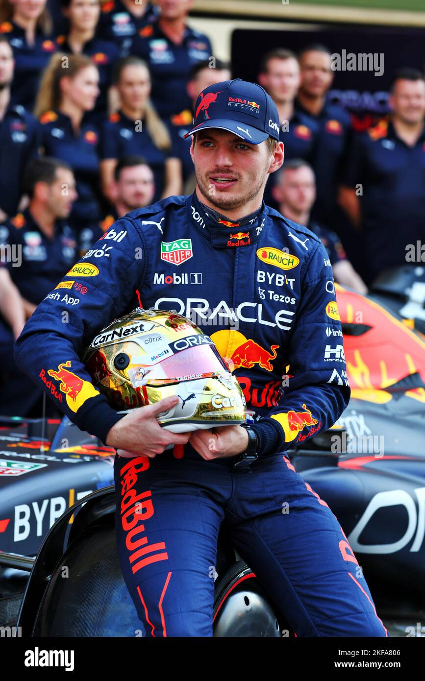Abu Dhabi, UAE. 17/11/2022, Max Verstappen (NLD) Red Bull Racing at a ...