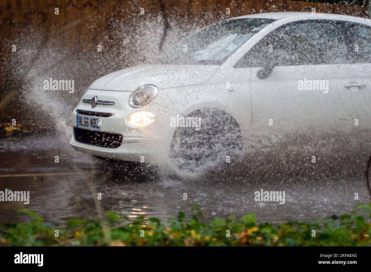 Cars surface rainwater hi-res stock photography and images - Alamy