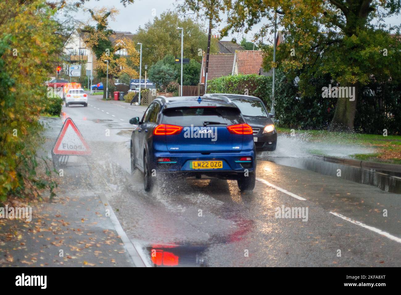 Cars surface rainwater hi-res stock photography and images - Alamy