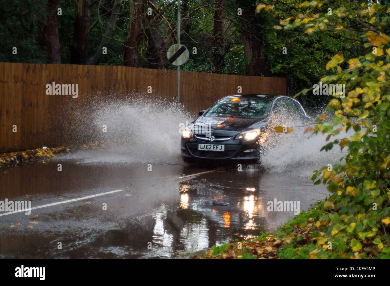 Cars surface rainwater hi-res stock photography and images - Alamy