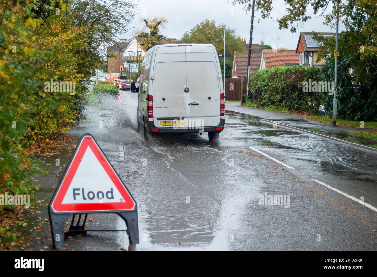 Cars surface rainwater hi-res stock photography and images - Alamy