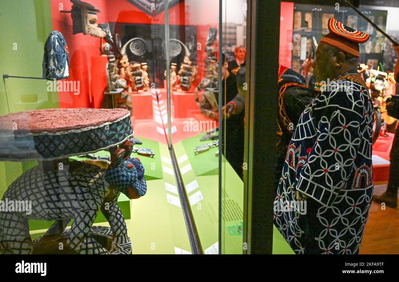 17 November 2022, Baden-Wuerttemberg, Stuttgart: King Fon Sehm Mbinglo ...