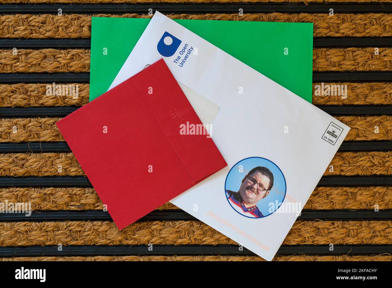Unopened mail hi-res stock photography and images - Alamy