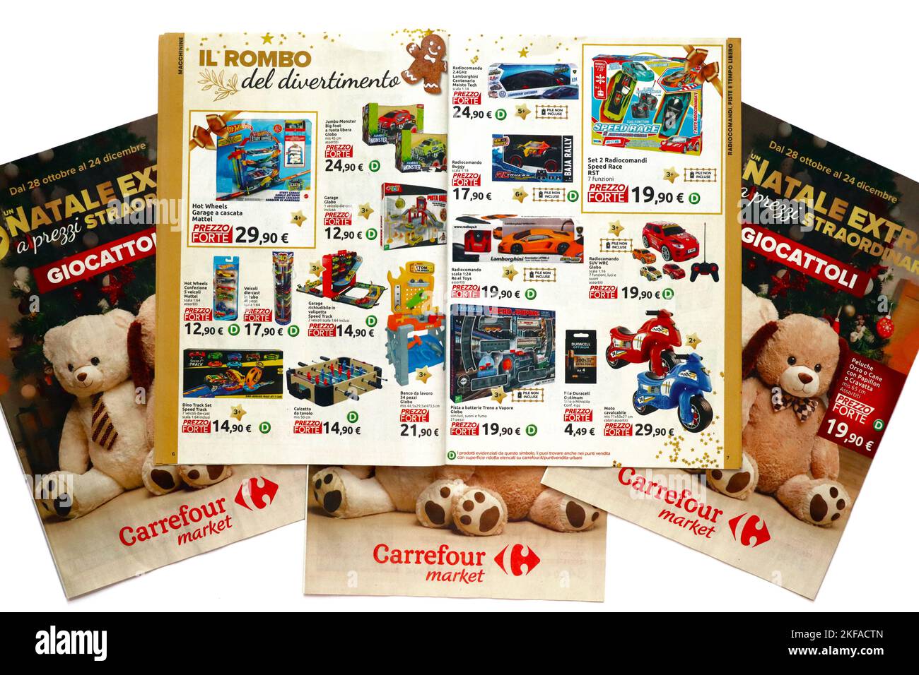 Supermarket christmas offers hi-res stock photography and images - Alamy