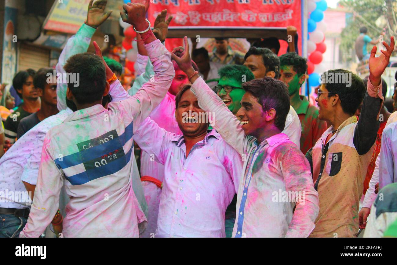 Delhi, India - Devotees dancing to bid adieu to Lord Ganesha in Delhi ...