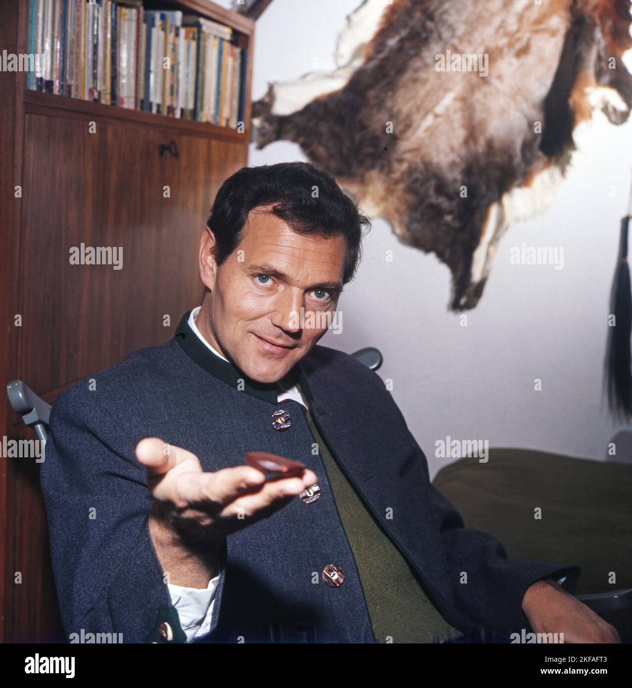 Harald Leipnitz, deutscher Schauspieler, in seinem Haus bei München ...