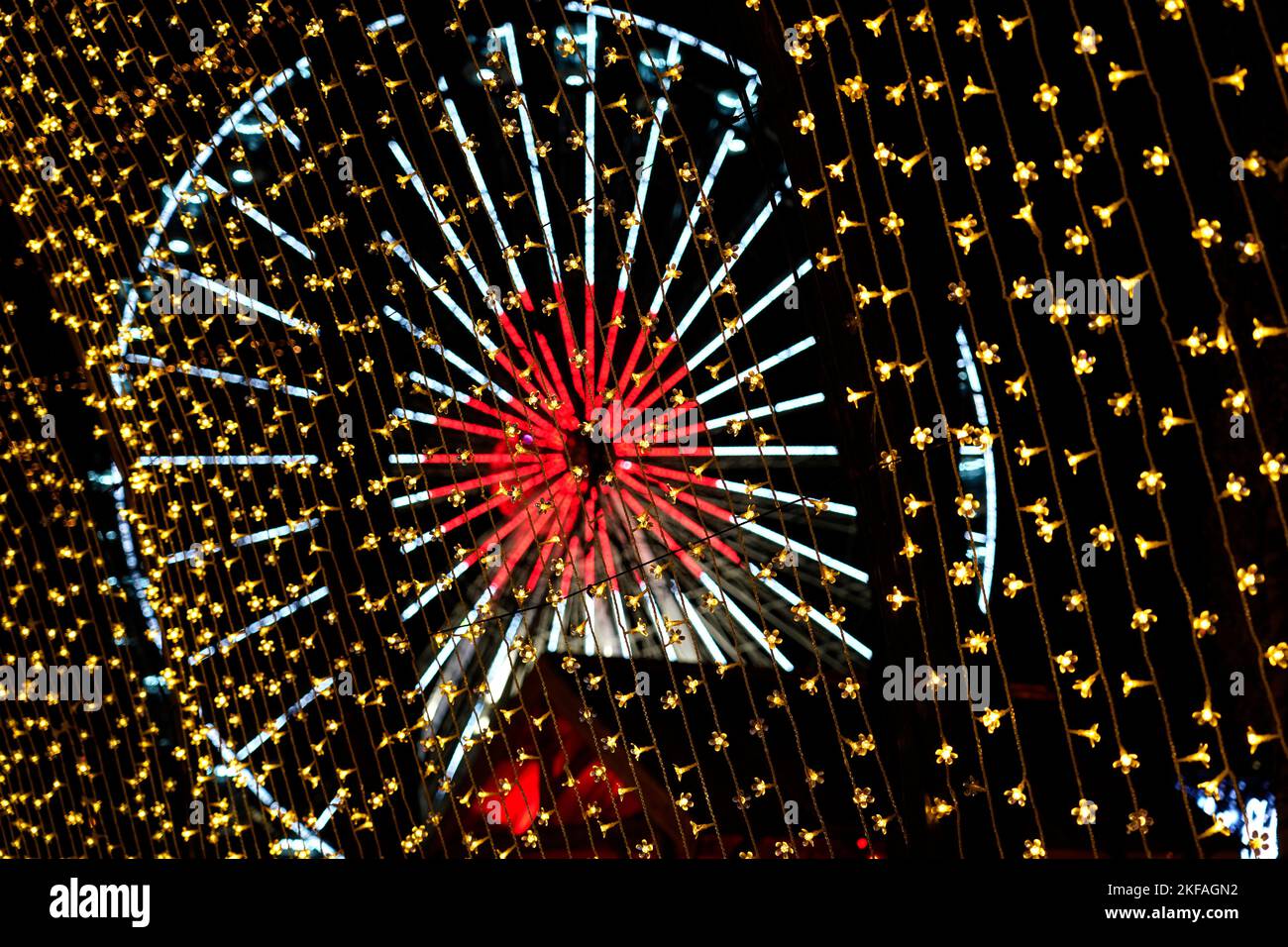 Oslo 20221116.November, plus degrees and a Ferris wheel in place in ...