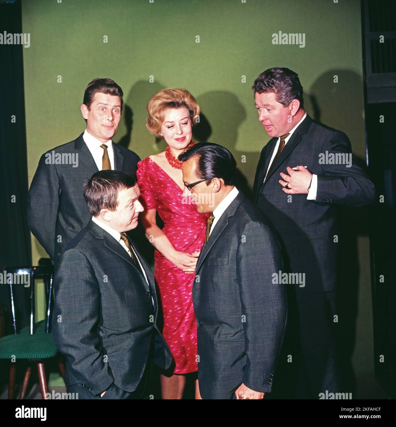 Münchner Lach- und Schießgesellschaft, Politisches Kabarett mit dem ...