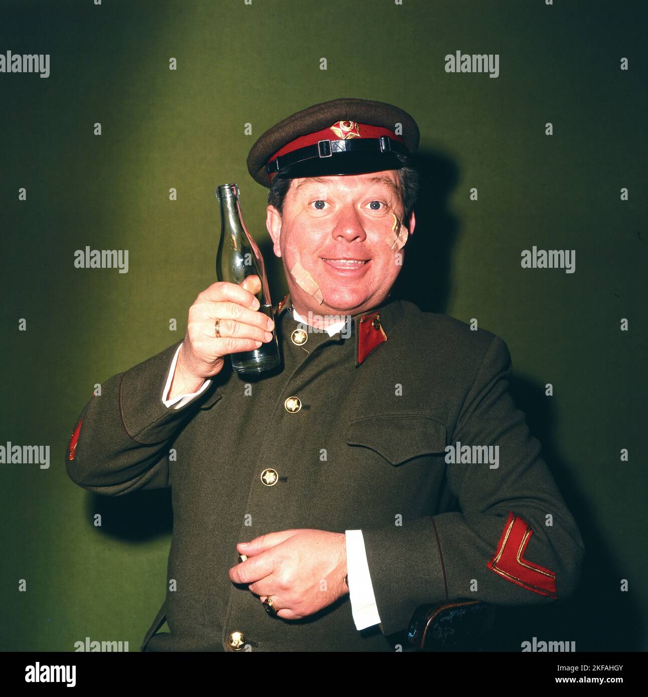 Münchner Lach- und Schießgesellschaft, Politisches Kabarett mit dem ...