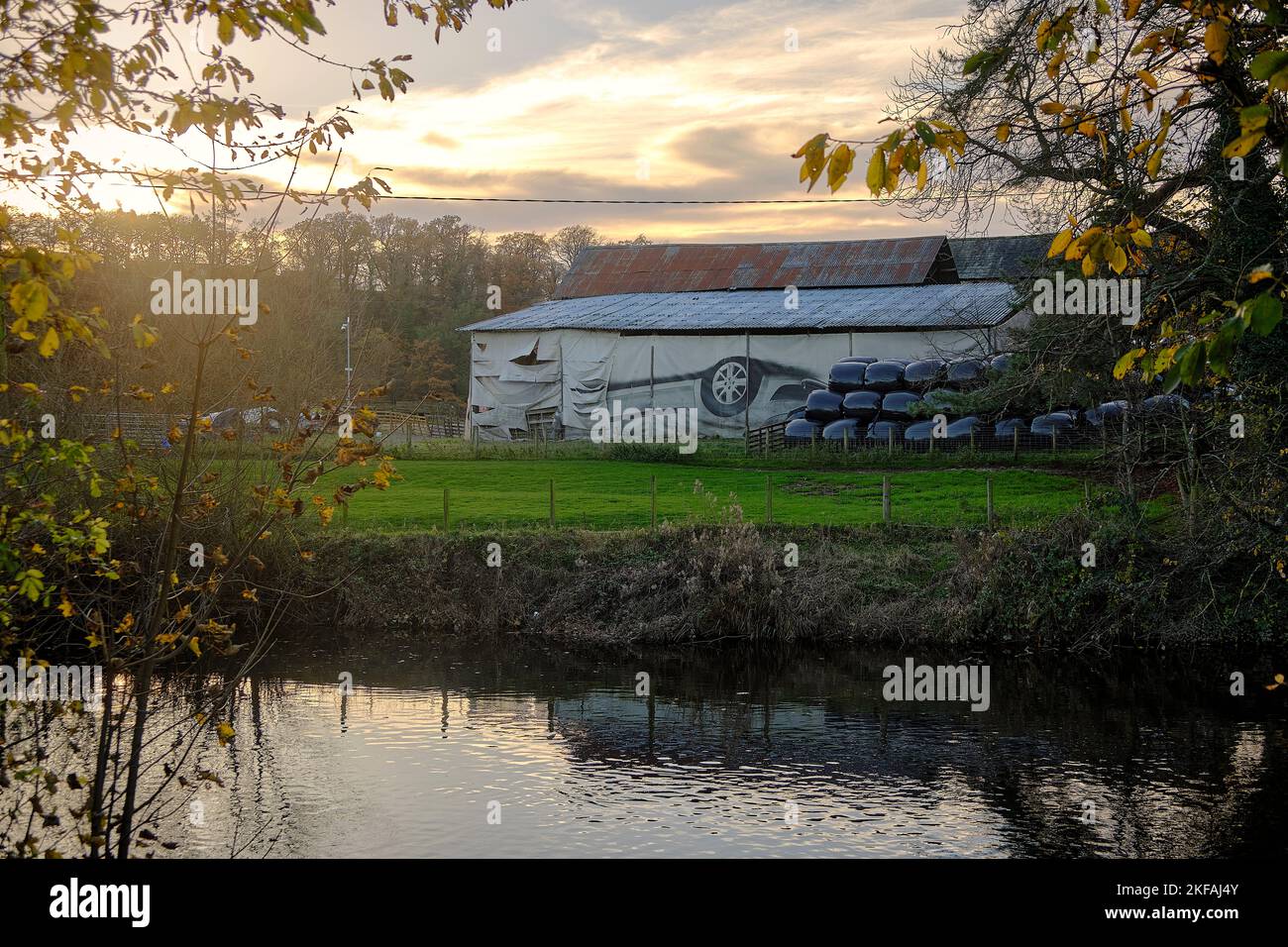 Car tarpaulin hi-res stock photography and images - Alamy