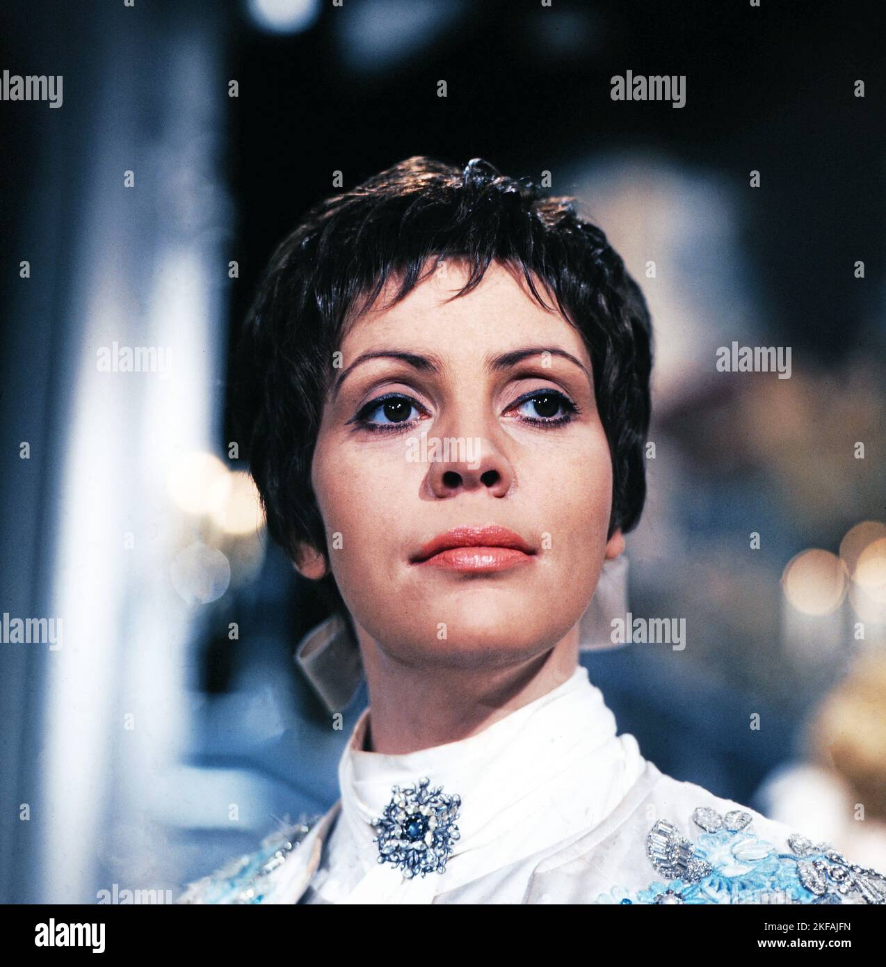 Opera munich hi-res stock photography and images - Alamy