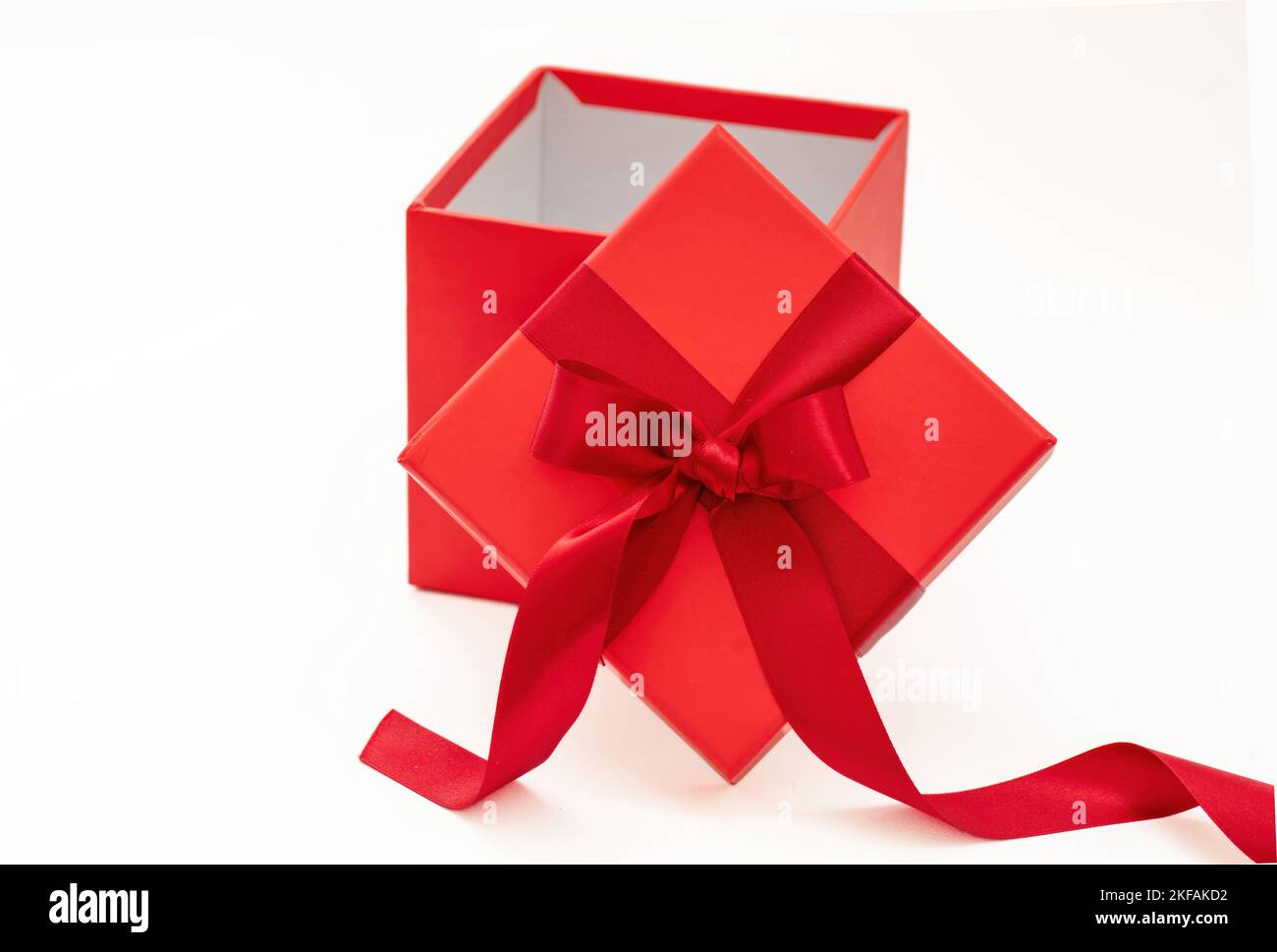 Luxury open gift box hi-res stock photography and images - Alamy