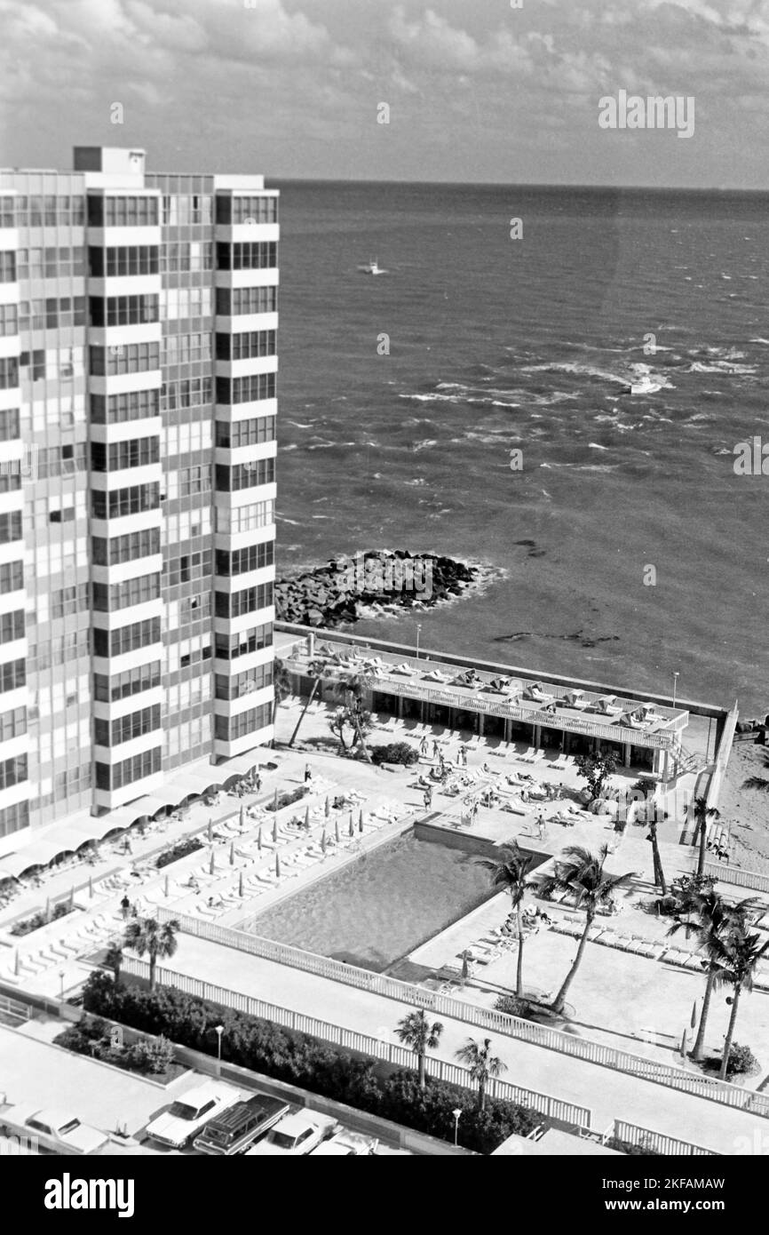 Miami pool 60's hi-res stock photography and images - Alamy