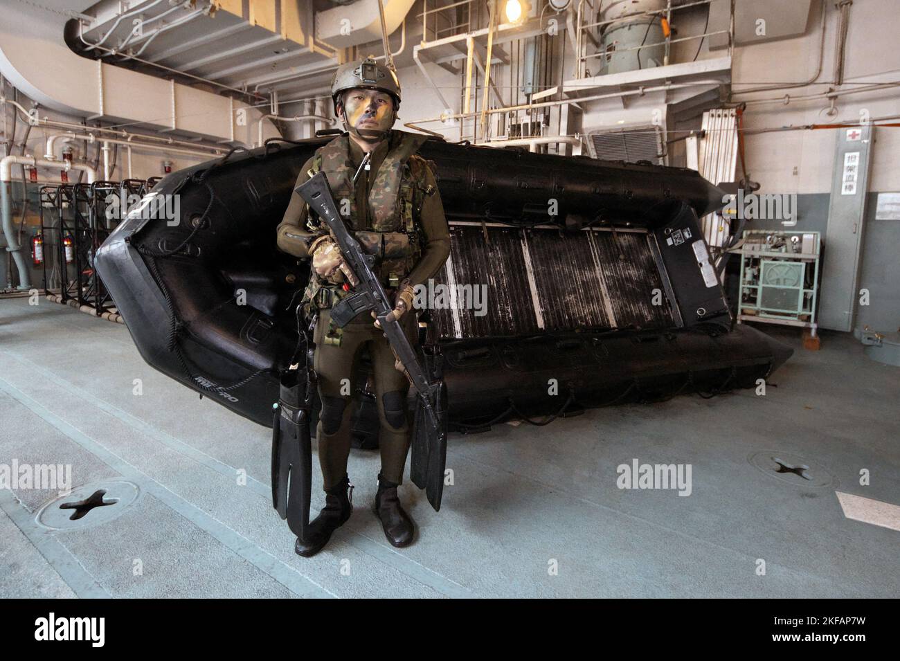 Tokunshima, Japan. 17th Nov, 2022. Member of Japan Ground Self-Defense ...