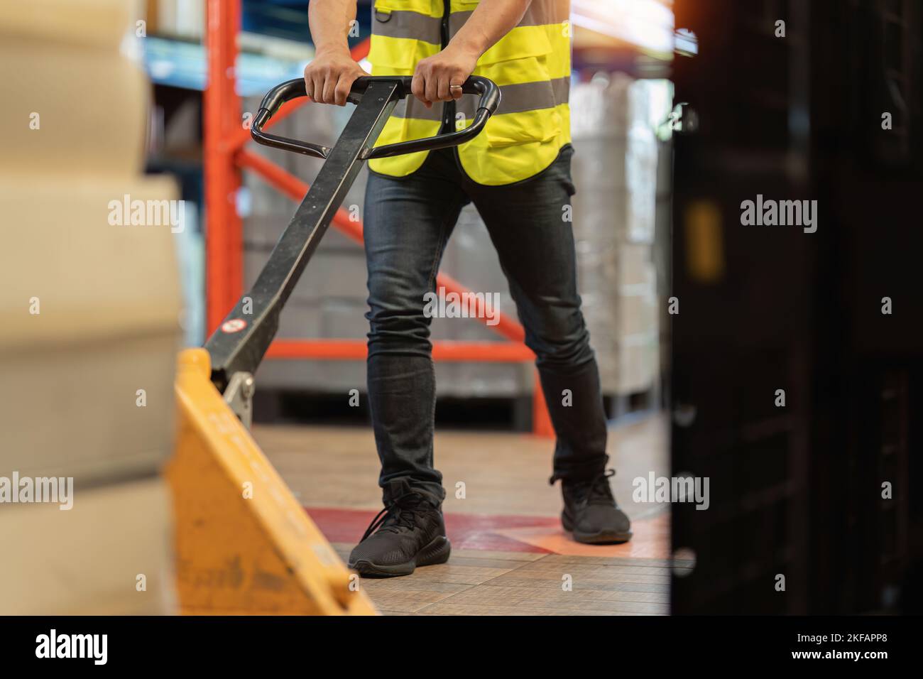 Worker in shipping department hi-res stock photography and images - Alamy