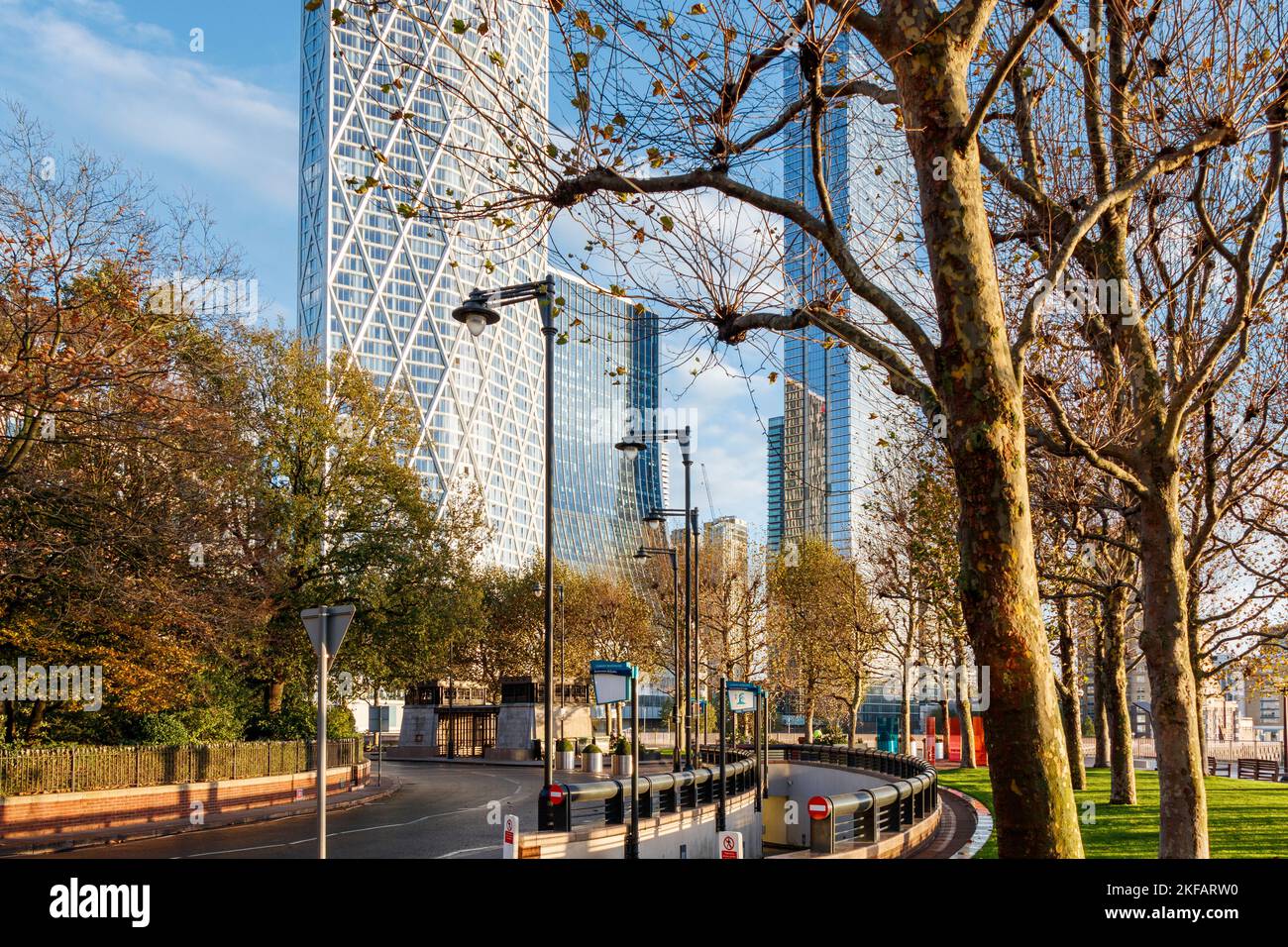 Newfoundland and Landmark Pinnacle, residential towers in Tower Hamlets ...