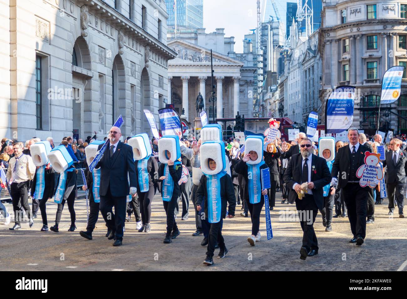 London Freemasons at the Lord Mayor's Show parade in the City of London ...