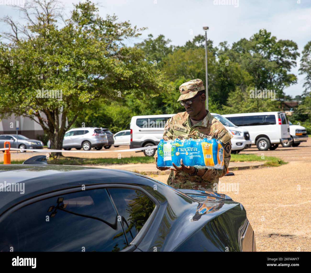 A Soldier with 66th Troop Command, Mississippi Army National Guard ...