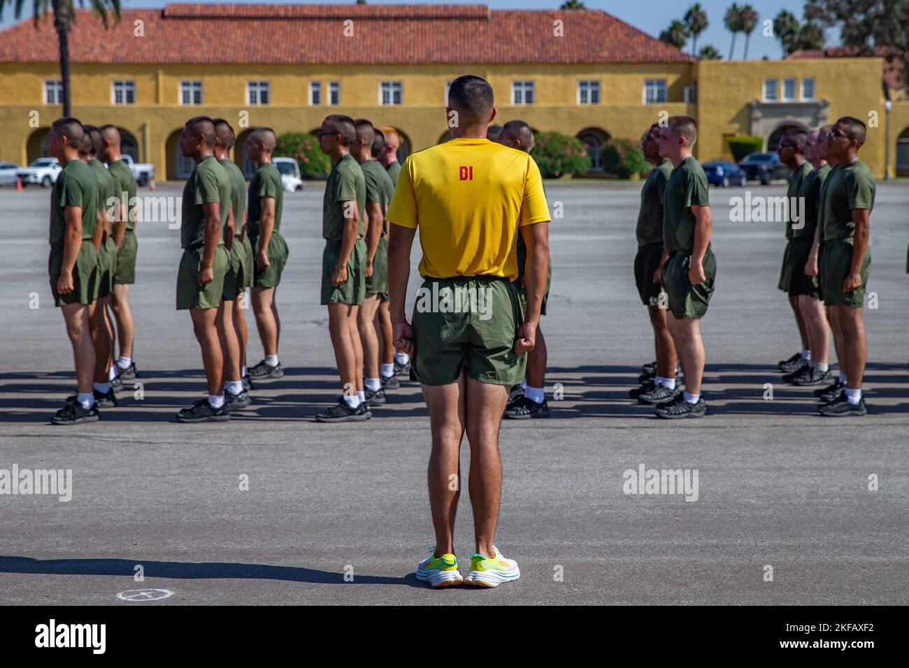 New U.S. Marines with Golf Company, 2nd Recruit Training Battalion ...