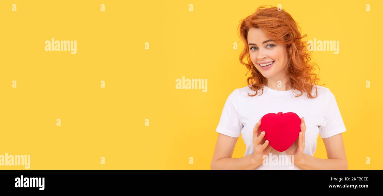 happy valentines day. be my valentine. lady on yellow background. love ...