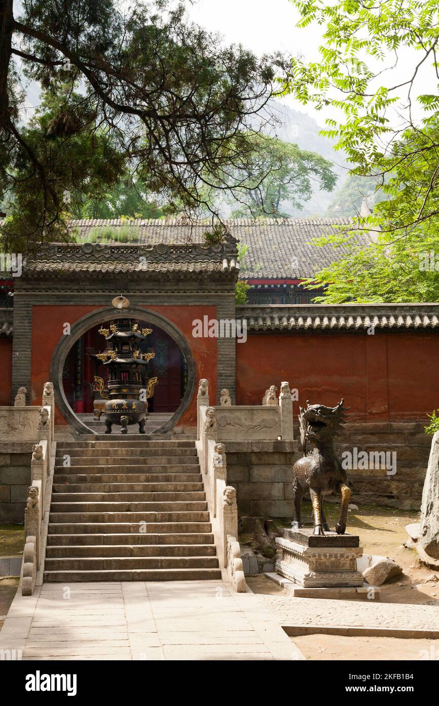 Mount huashan temple hi-res stock photography and images - Alamy