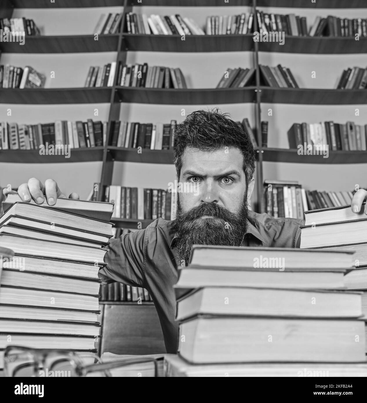 Piles books book Black and White Stock Photos & Images - Alamy