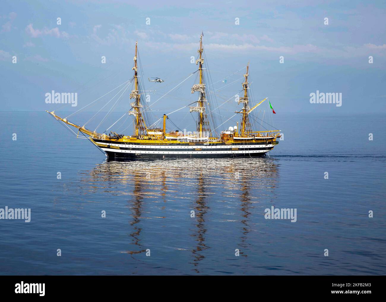 220901-N-IX644-1080 ADRIATIC SEA (Sep. 1, 2022) The Italian training ...