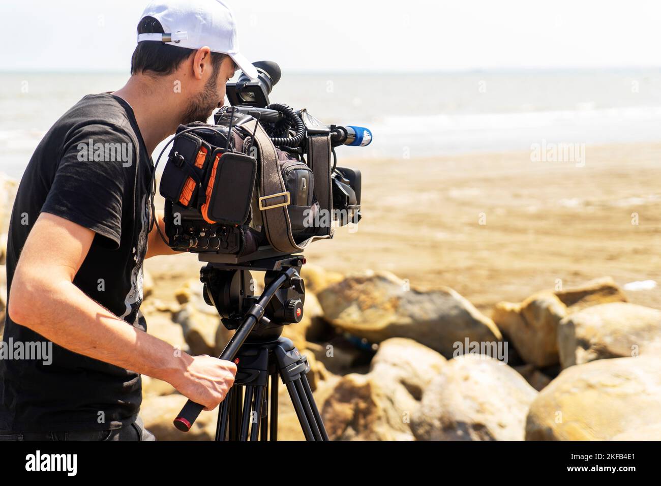 Videographer are taking pictures and video of the ocean views, Sea and ...