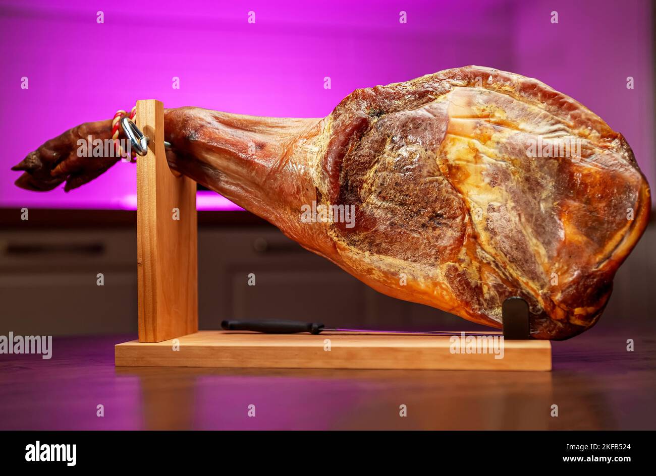 Spanish ham delicacy hi-res stock photography and images - Alamy
