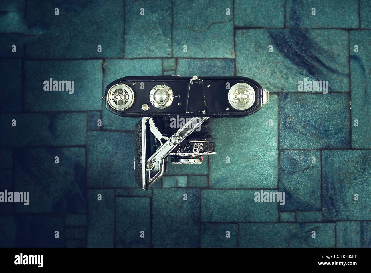 A top view of a retro camera Stock Photo - Alamy