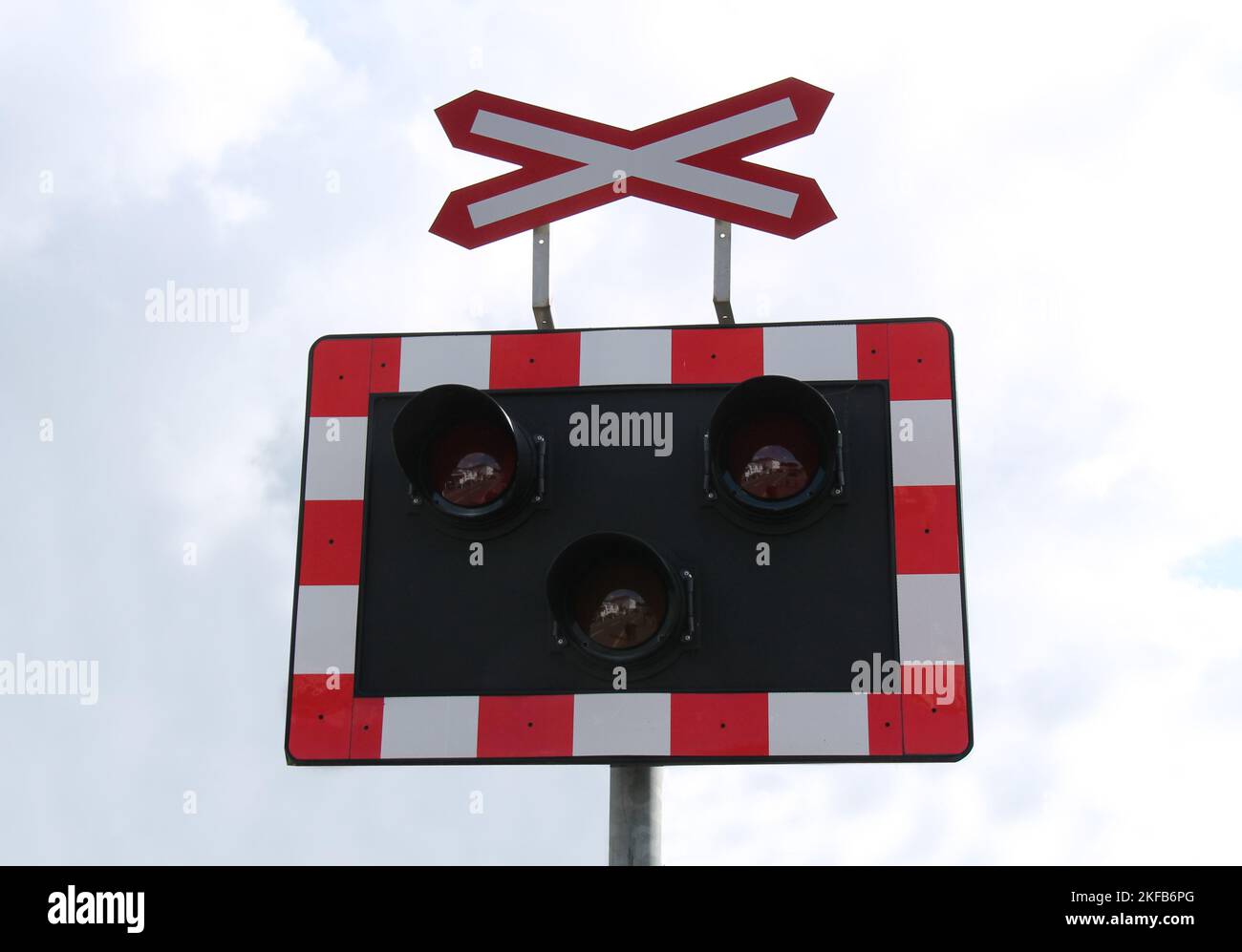 The Sign and Lights of a Railway Crossing Warning Stock Photo - Alamy