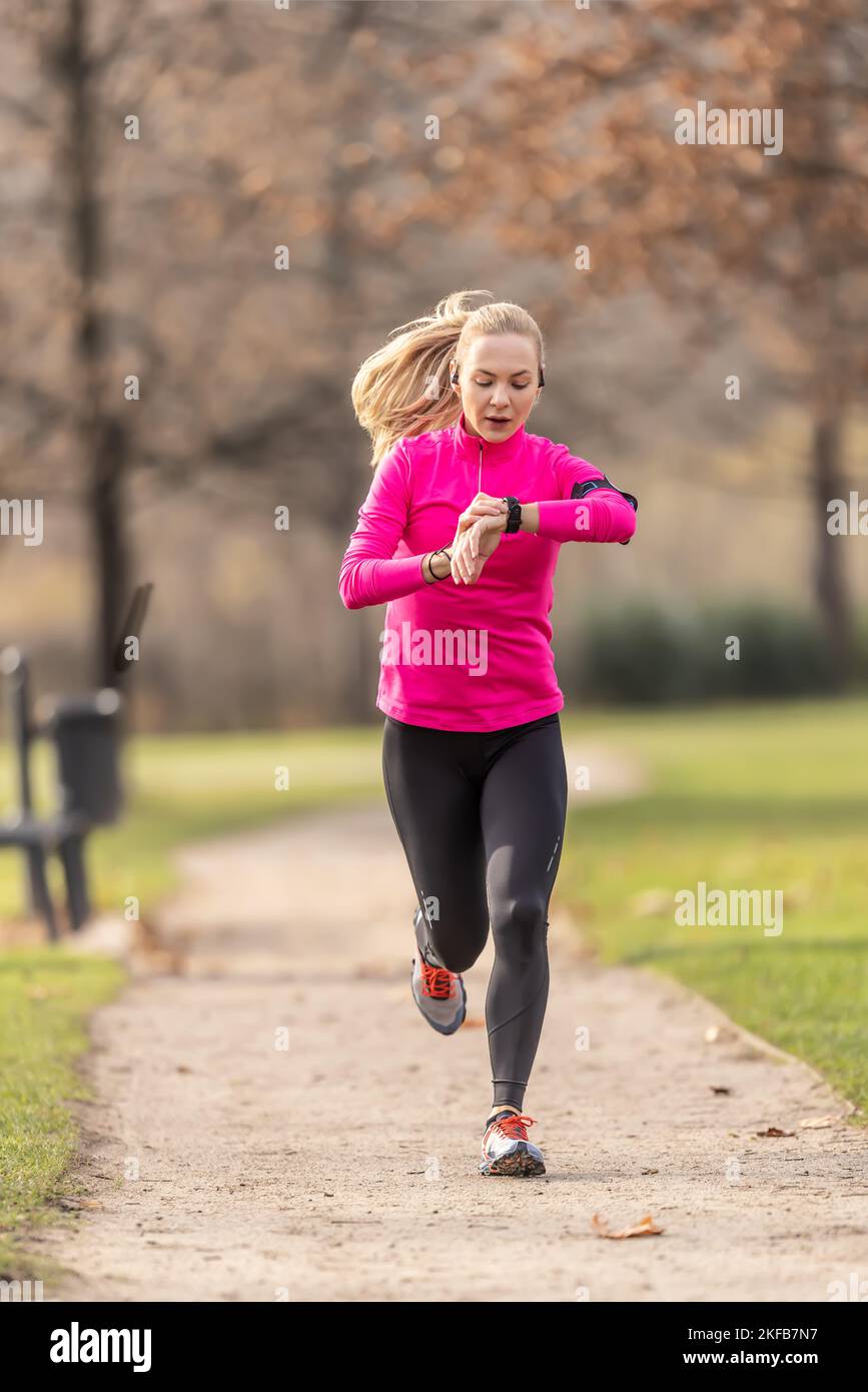 Technology in athletic performance hi-res stock photography and images ...