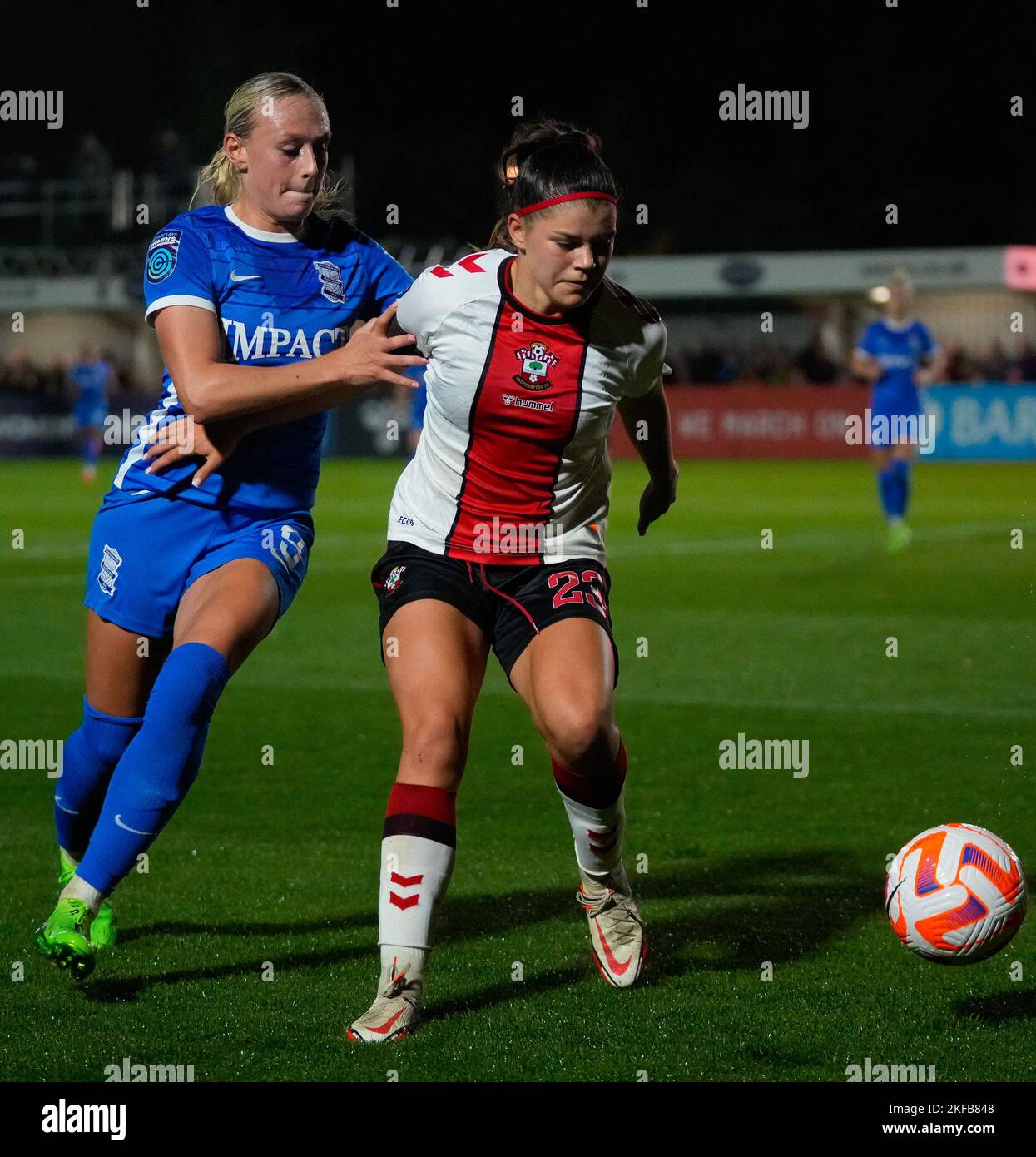 Southampton battle for the ball hi-res stock photography and images - Alamy