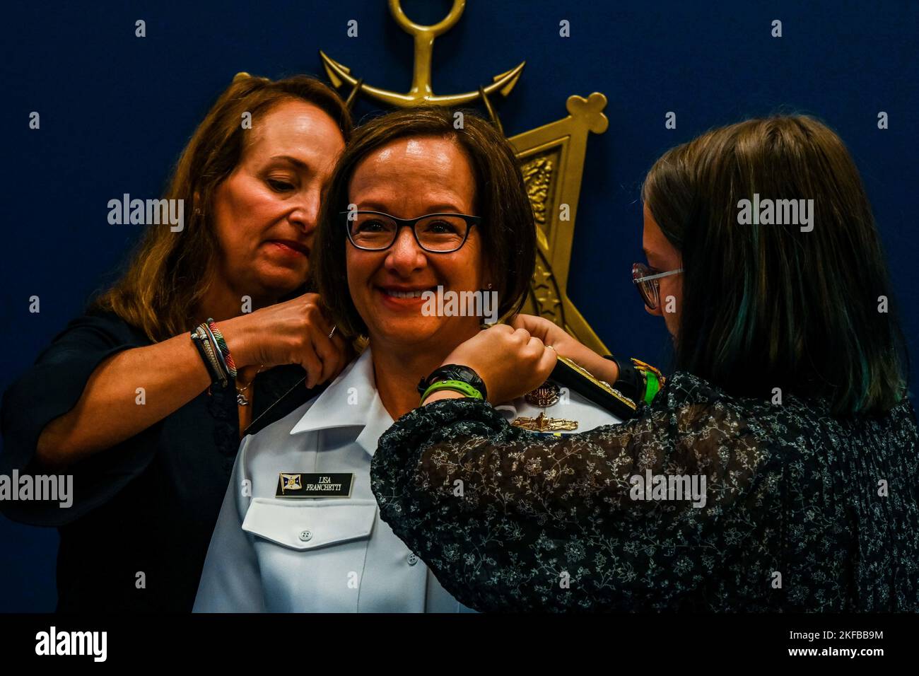 WASHINGTON (Sept. 2, 2022) – Adm. Lisa Franchetti gets her 4-star ...