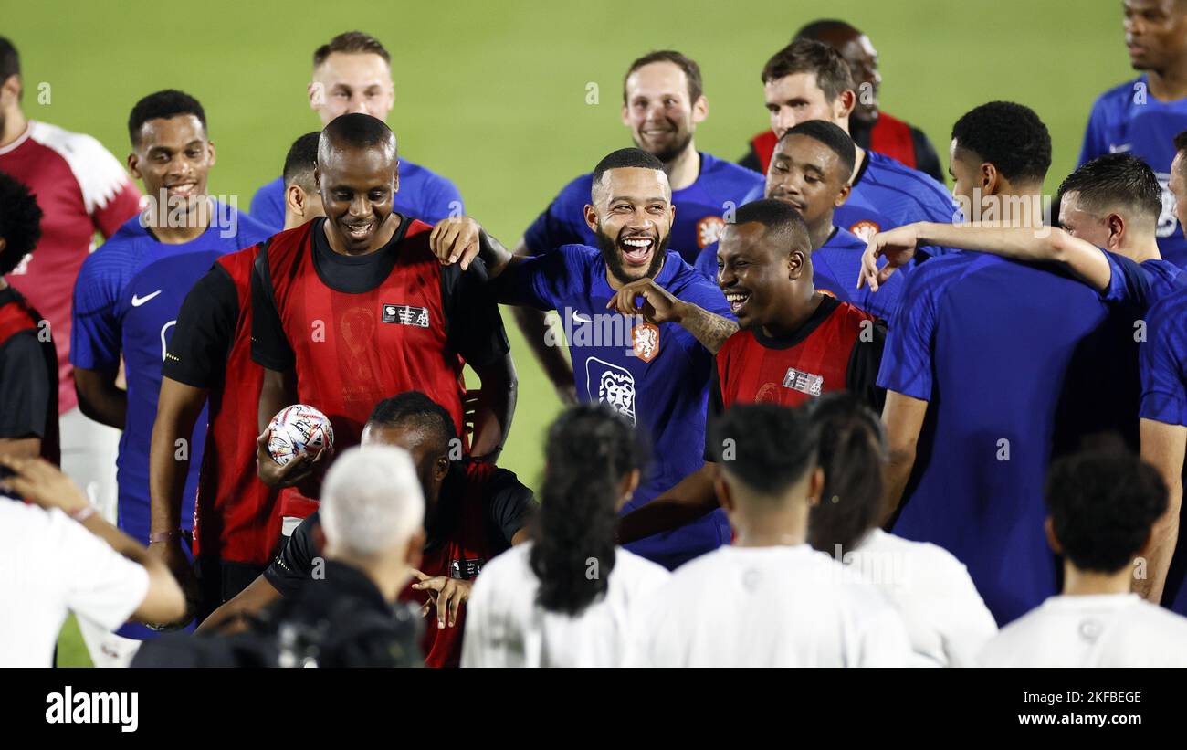 DOHA - (lr) Jurrien Timber, Teun Koopmeiners, Memphis Depay, Daley ...