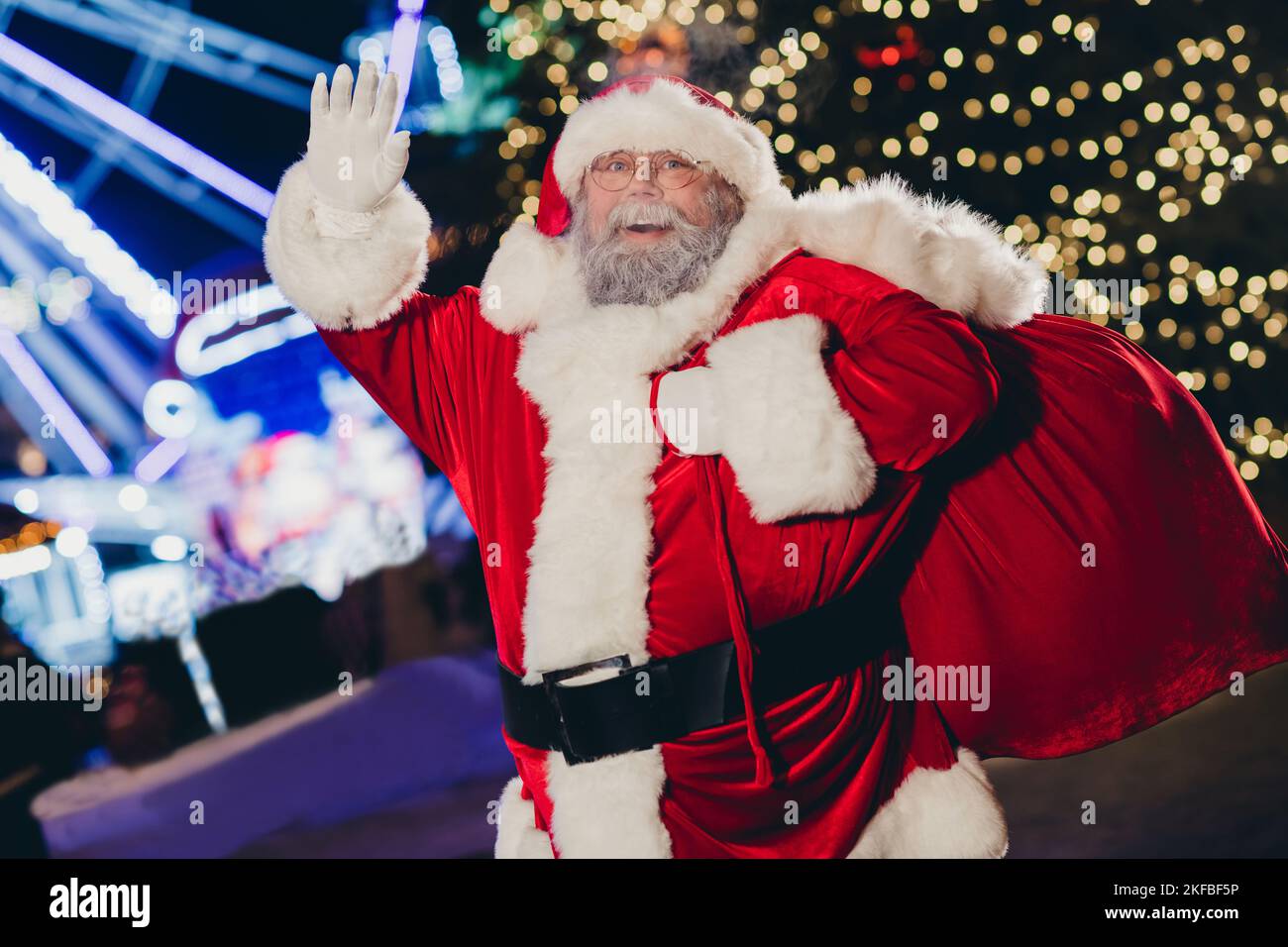 Photo of funky good old man grandpa waving hand ready night adventure ...