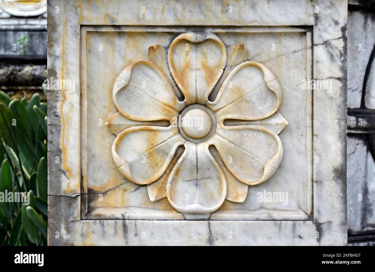 Marble flower hi-res stock photography and images - Alamy