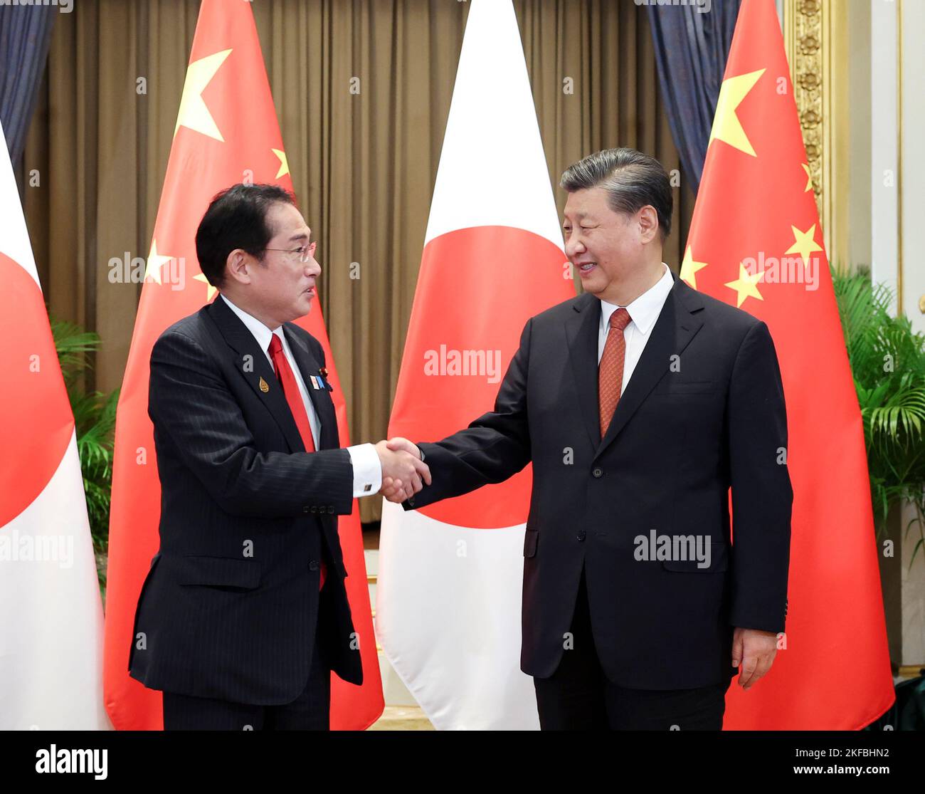Bangkok Thailand 17th Nov 2022 Chinese President Xi Jinping Meets