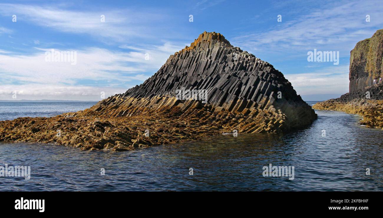 Am Buachaille Rocks, Staffa, Hebrides, Inner Hebrides, Inner Isles ...