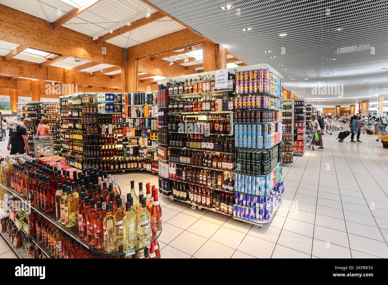 Alcohol,wine,champagne,section,large,choice,on,display,At,E.Leclerc ...