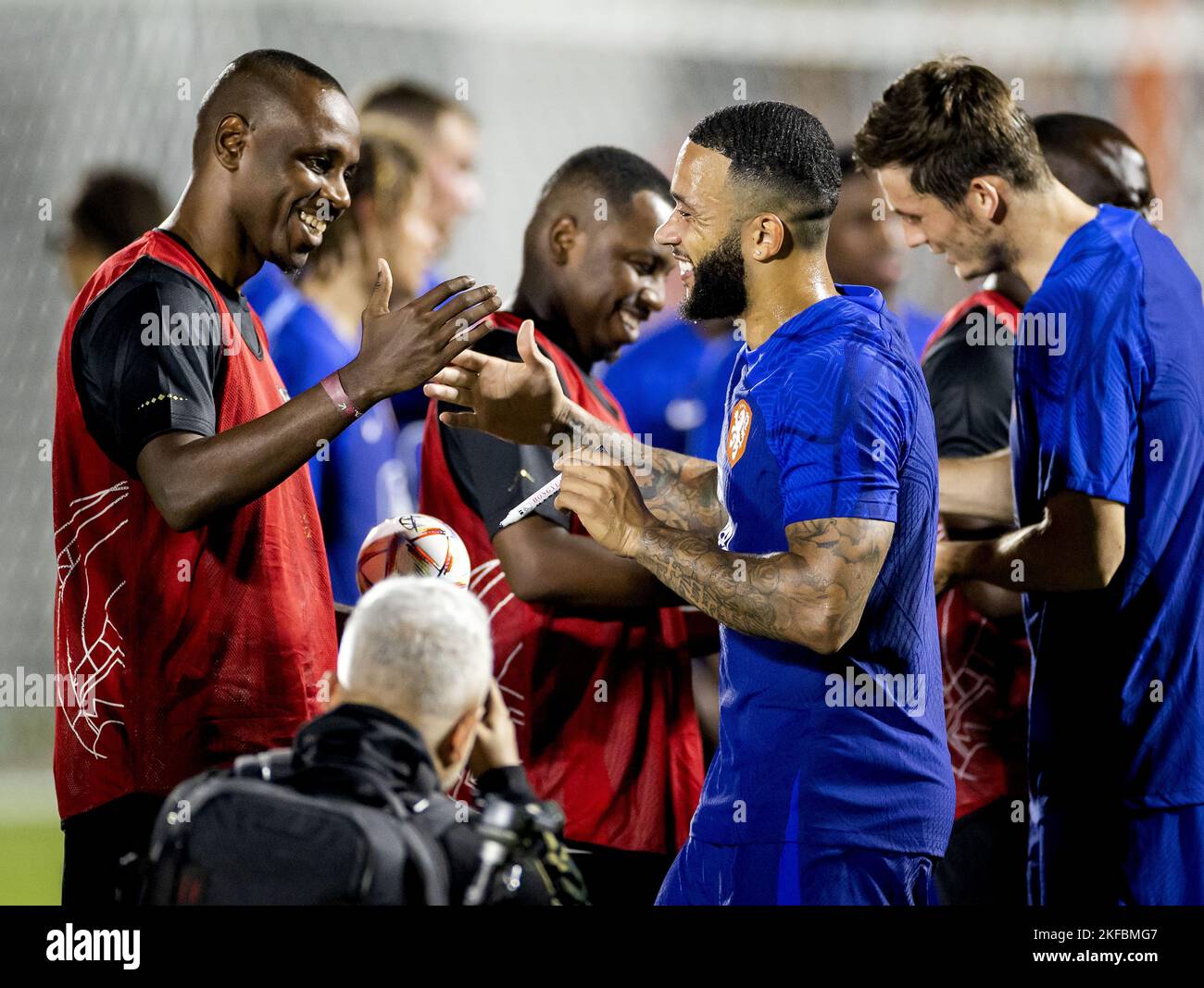 DOHA - Memphis Depay of Holland during a meeting of the Dutch national ...