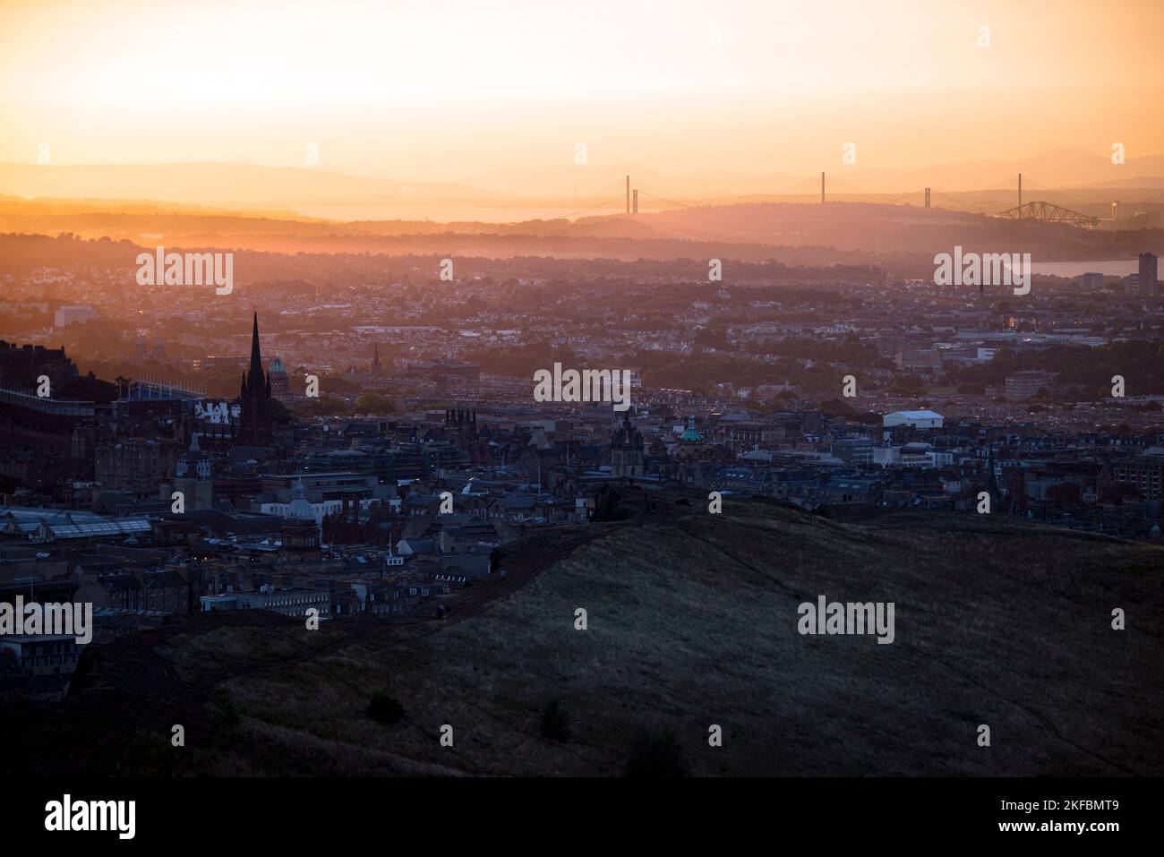 Edinburgh sunset hi-res stock photography and images - Alamy