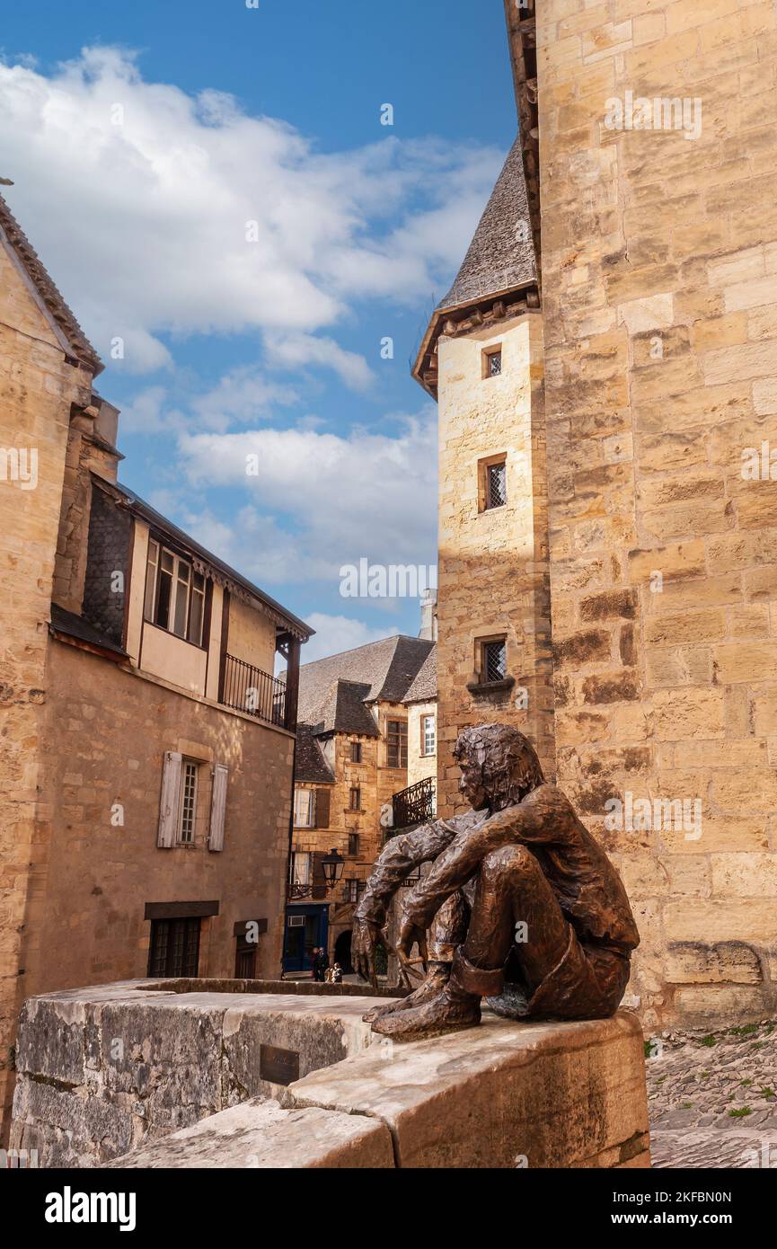 Typical sculpture in the town center of Sarlat la Caneda, in the ...
